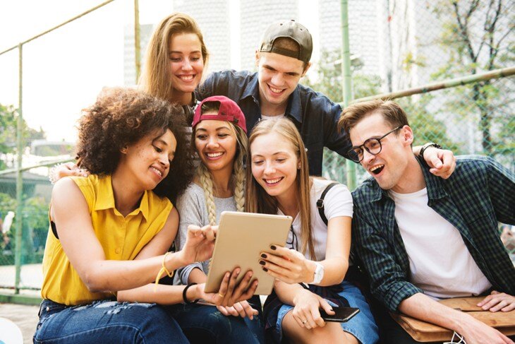 Tips for getting tech-savvy Gen Z candidates to consider your business.